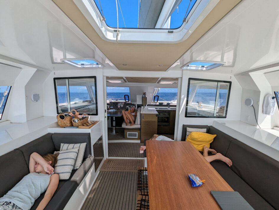 Sailing/Motoring to the Tuamotus - Bumfuzzle